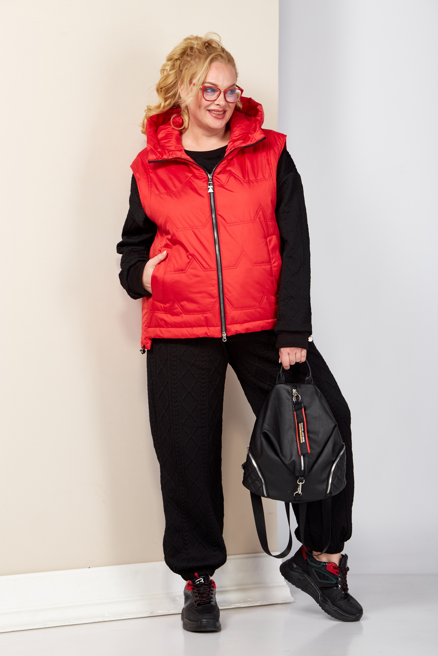 Жилет 2189 красный Shetti купить в интернет магазине | в наличии